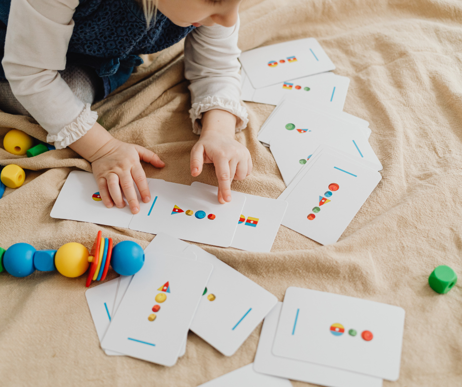 Toddler Hand Development 18–24 Months: Signs to Watch For - Therapeeps